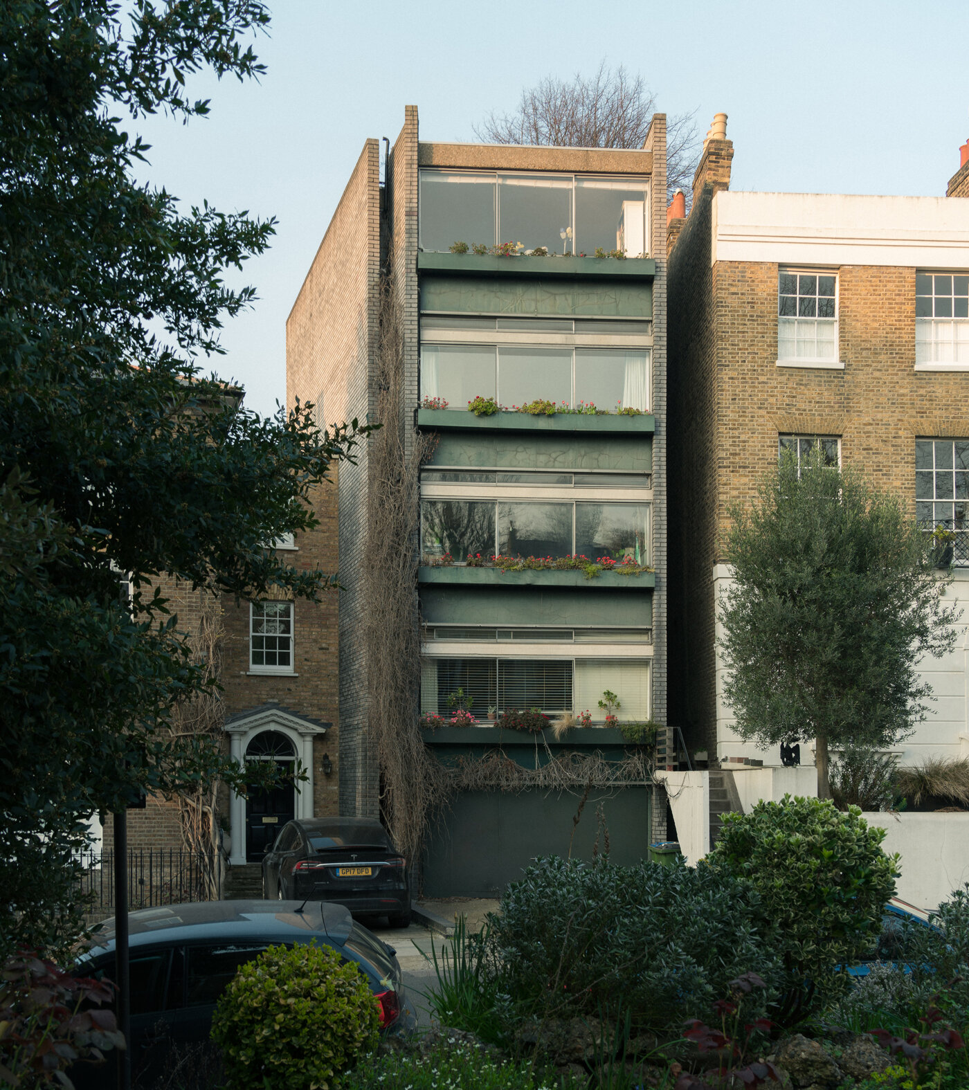 Modern Buildings — Studio Blackburn